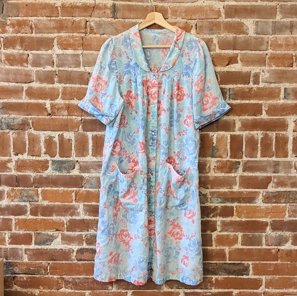 Vintage | Intimates & Sleepwear | Vintage Pastel Floral House Coat ...